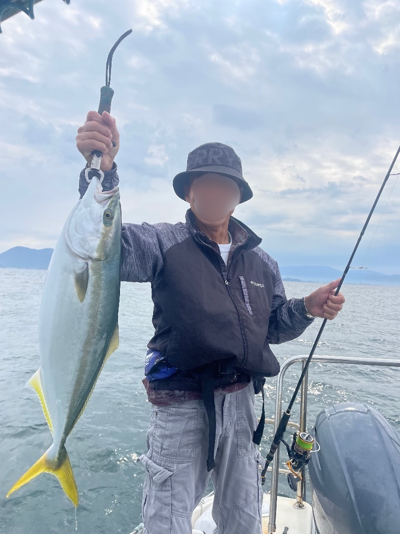 今日は泳がせでハマチ狙い: ことひき釣りブログ